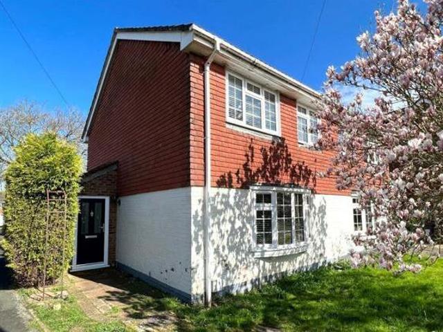 3 Bedroom Semi detached House For Sale In Oakley