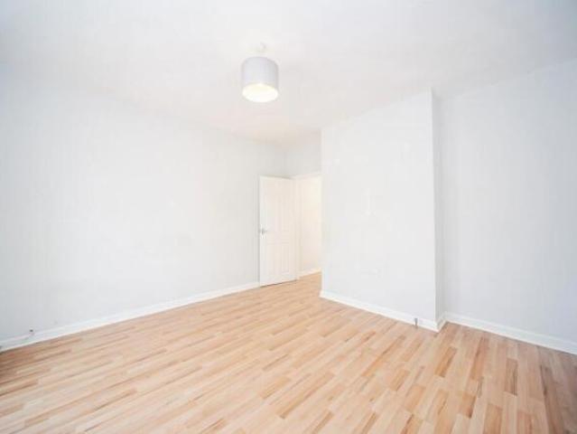 3 bedroom semi detached house for sale in Oakley Road, Southampton, Hampshire, SO16