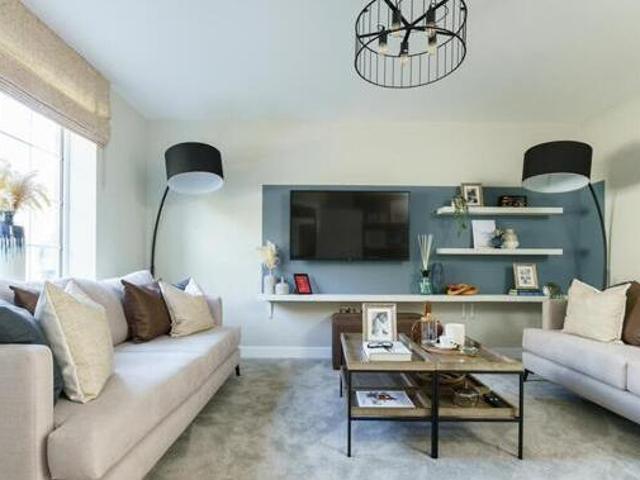 3 Bedroom Semi detached House For Sale In Off Great North Road