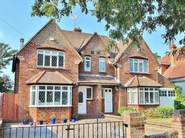 3 Bedroom Semi detached House For Sale In Offington, West Sussex