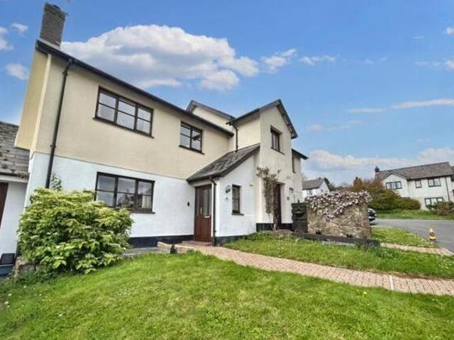 3 Bedroom Semi detached House For Sale In Okehampton, Devon