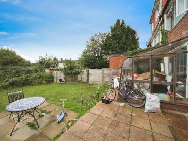 3 bedroom semi detached house for sale in Old Bedford Road, Luton, LU2