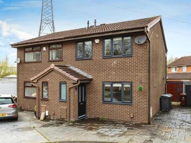 3 Bedroom Semi detached House For Sale In Oldham