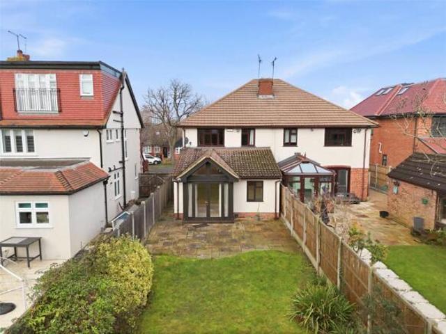3 bedroom semi detached house for sale in Oliver Road, Shenfield, Brentwood, Essex, CM15