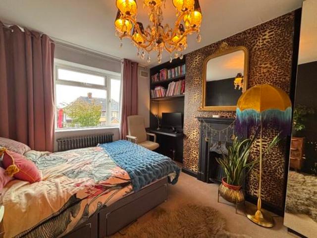 3 bedroom semi detached house for sale in Orchard Avenue, Brentwood, CM13