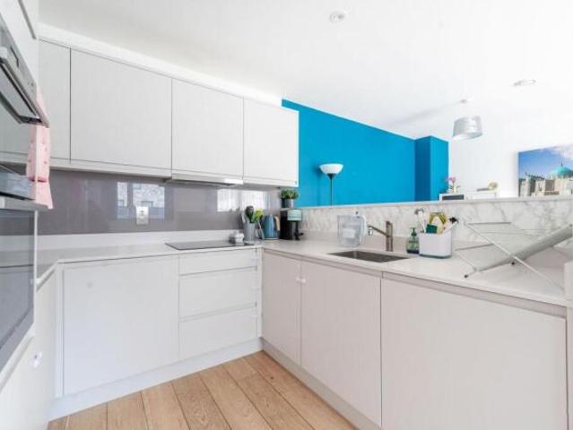 3 bedroom semi detached house for sale in Oriental Square, Colindale, London, NW9