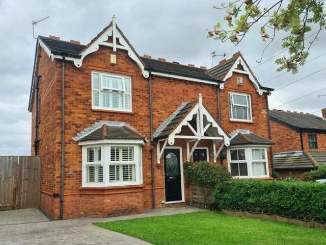3 Bedroom Semi detached House For Sale In Outwood