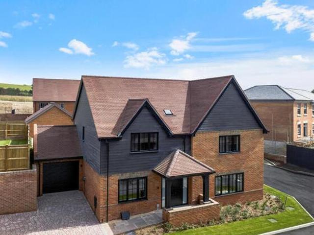 3 Bedroom Semi detached House For Sale In Ovingdean