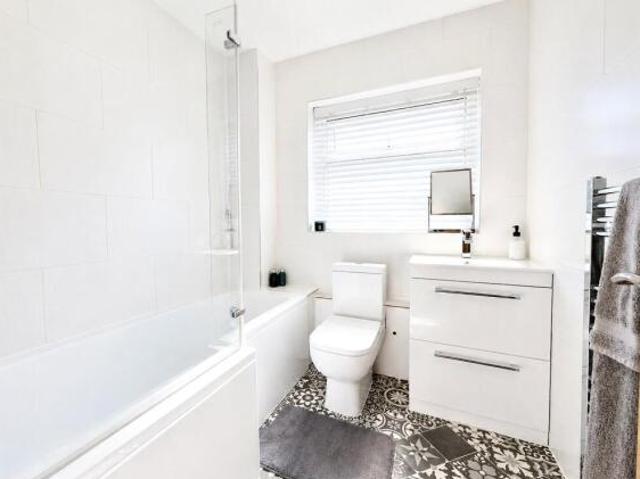 3 bedroom semi detached house for sale in Oxford Close, Liverpool, Merseyside, L17