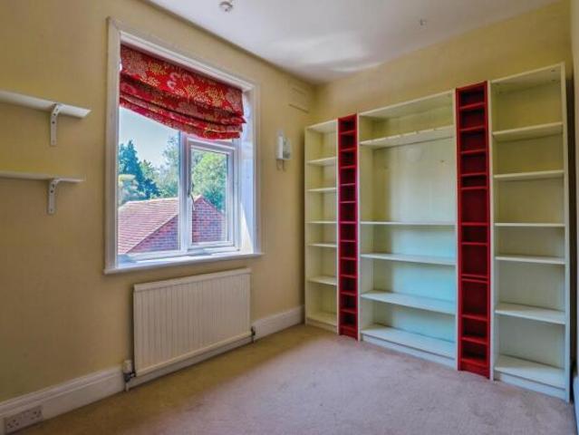 3 bedroom semi detached house for sale in Oxford Road, Gillingham, ME7