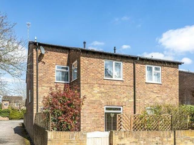 3 Bedroom Semi detached House For Sale In Oxfordshire