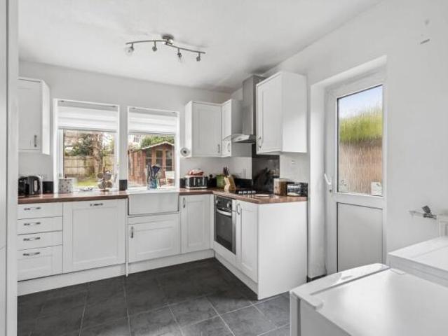 3 bedroom semi detached house for sale in Oxhey Avenue, Oxhey, WD19