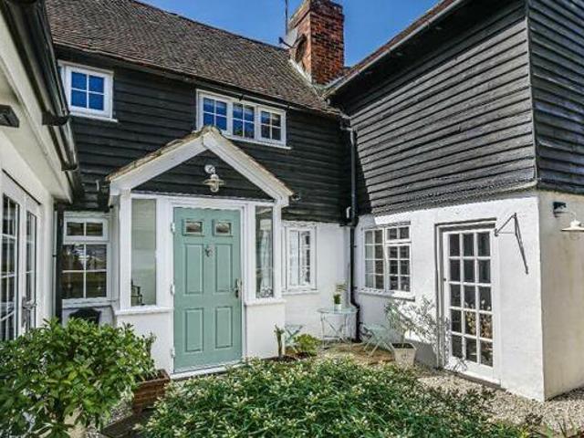 3 Bedroom Semi detached House For Sale In Oxted