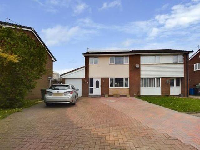 3 Bedroom Semi detached House For Sale In Padgate, Warrington