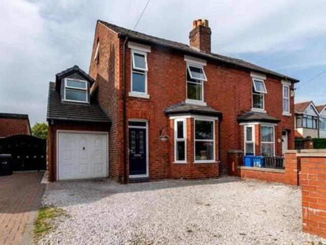 3 Bedroom Semi detached House For Sale In Padgate, Warrington