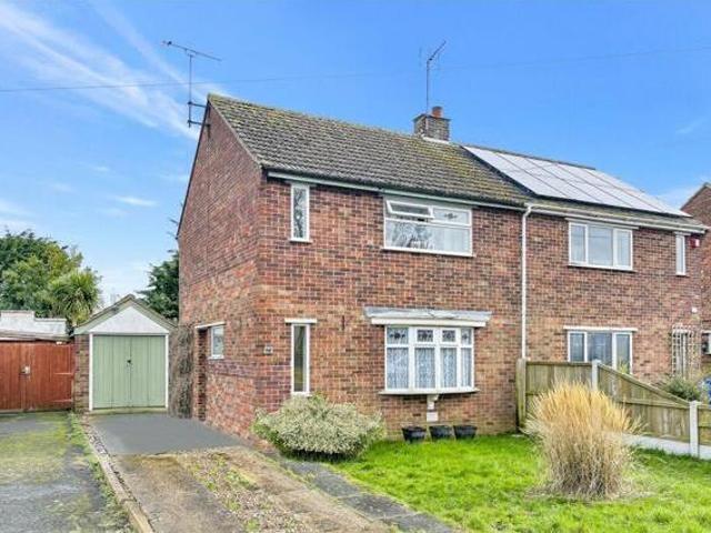 3 Bedroom Semi detached House For Sale In Pakefield