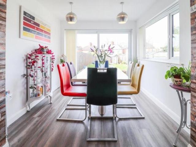 3 bedroom semi detached house for sale in Park Avenue North, Northampton, NN3