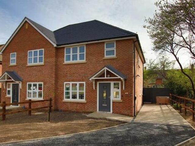 3 Bedroom Semi detached House For Sale In Park Gate