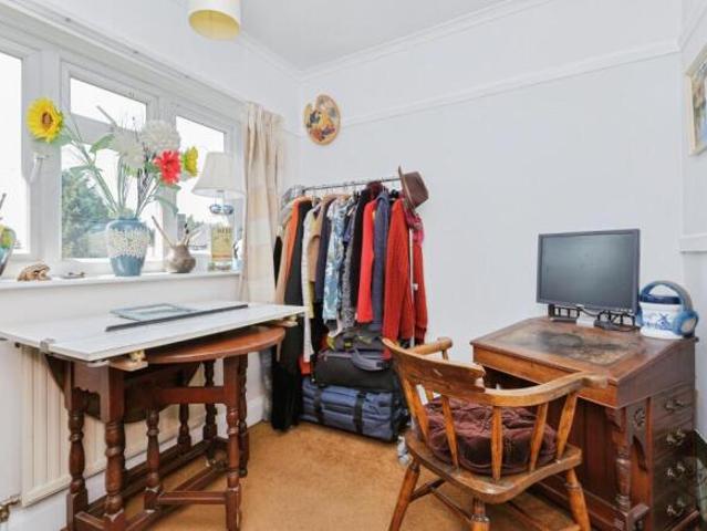 3 bedroom semi detached house for sale in Park Hill Drive, Leicester, LE2