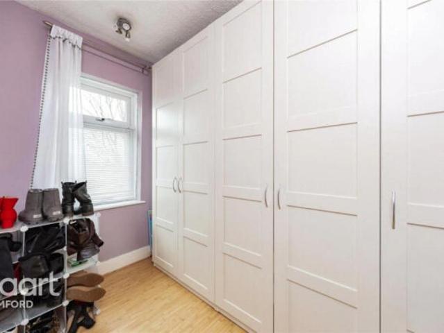 3 bedroom semi detached house for sale in Park Lane, Hornchurch, RM11 1EQ, RM11