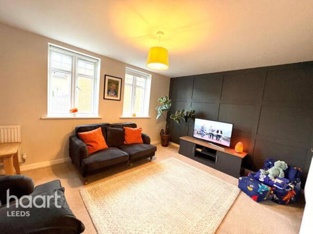 3 bedroom semi detached house for sale in Park View, Leeds, LS22