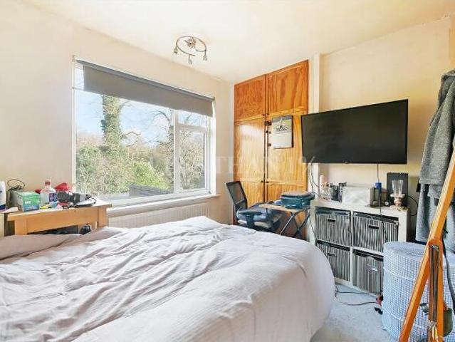 3 bedroom semi detached house for sale in Parkfield Avenue NN4