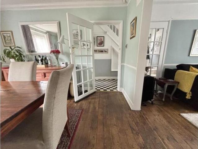3 bedroom semi detached house for sale in Parkland Crescent, Leeds, LS6