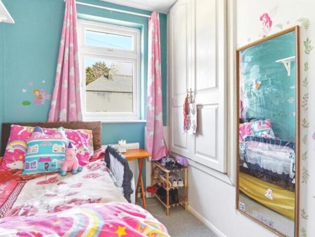3 bedroom semi detached house for sale in Parkstone Grove, Leeds, LS16