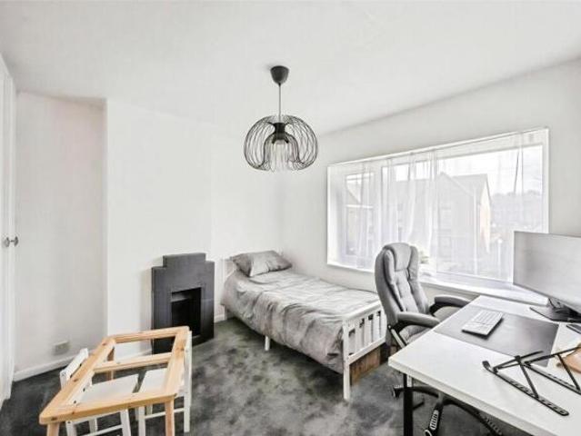 3 bedroom semi detached house for sale in Parkway South, Doncaster, South Yorkshire, DN2