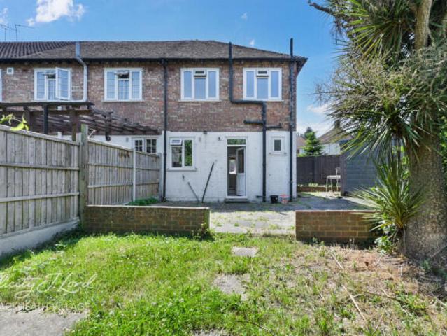 3 bedroom semi detached house for sale in Paston Crescent, London SE12
