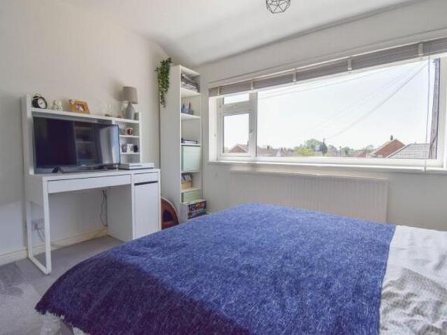 3 bedroom semi detached house for sale in Pax Hill, Bedford, MK41