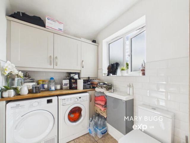 3 bedroom semi detached house for sale in Pentland Avenue, Chelmsford, CM1 4AZ, CM1