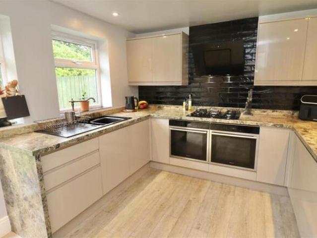 3 bedroom semi detached house for sale in Penwith Drive, Anlaby, HU10