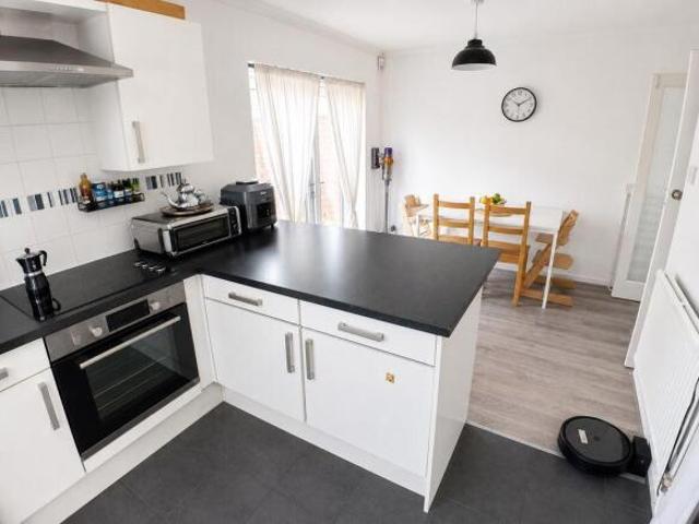 3 bedroom semi detached house for sale in Penzance Avenue, Wigston, LE18