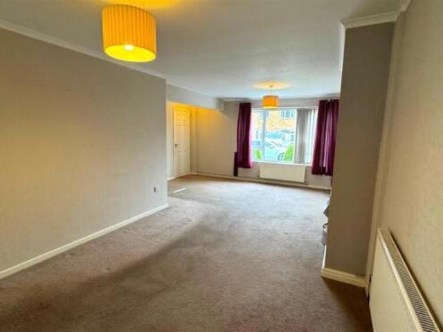 3 bedroom semi detached house for sale in Penhill Crescent, St Johns, Worcester, WR2