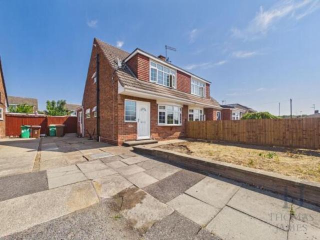 3 bedroom semi detached house for sale in Penhurst Close, Nottingham, NG11