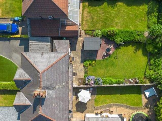 3 bedroom semi detached house for sale in Penketh Road, Great Sankey, WA5