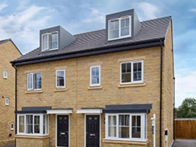 3 Bedroom Semi detached House For Sale In Pennine View