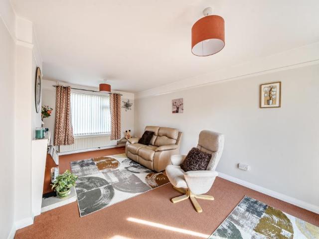 3 bedroom semi detached house for sale in Pegasus Road, Blackbird Leys, OX4