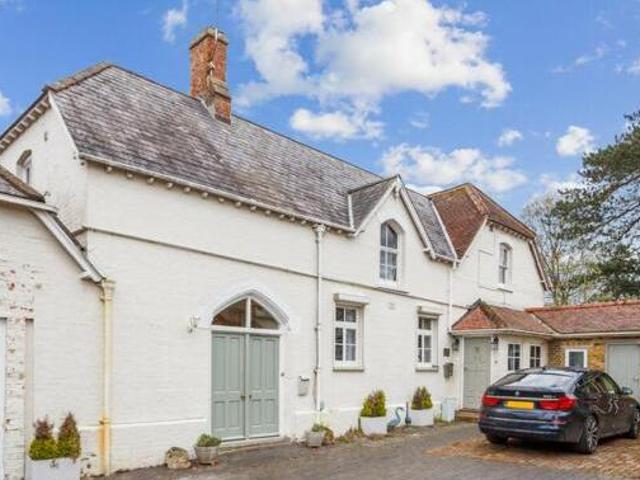 3 Bedroom Semi detached House For Sale In Petworth, West Sussex