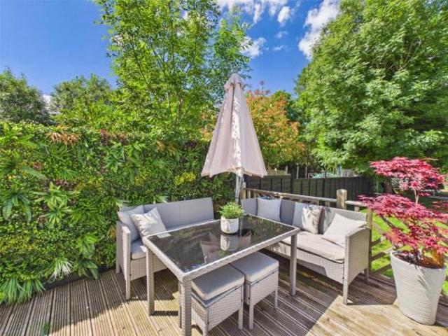 3 bedroom semi detached house for sale in Pine Way, Worcester, Worcestershire, WR4