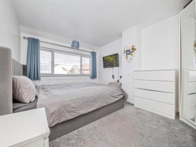 3 bedroom semi detached house for sale in Pitcairn Road, Ipswich, IP1