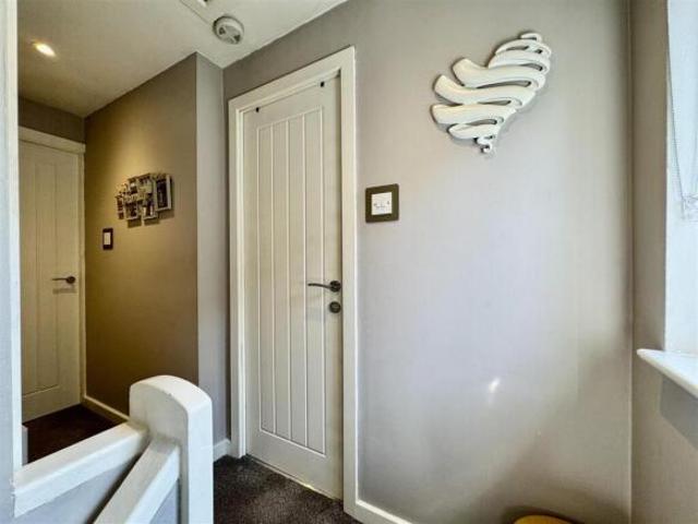 3 bedroom semi detached house for sale in Pontey Mount, Waterloo, Huddersfield, HD5 8RE, HD5