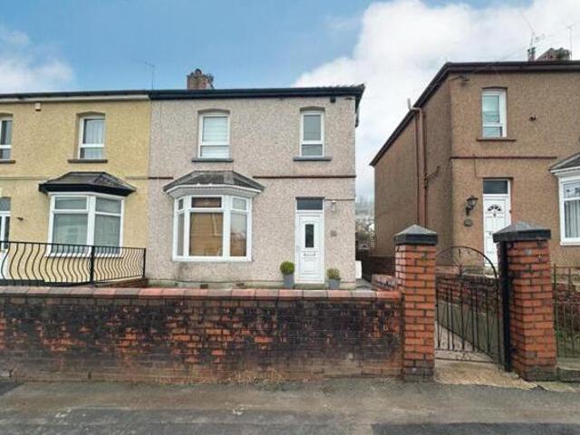 3 Bedroom Semi detached House For Sale In Pontypool, Torfaen