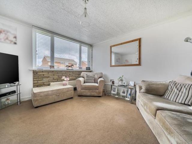 3 bedroom semi detached house for sale in Poltondale, Swindon, SN3