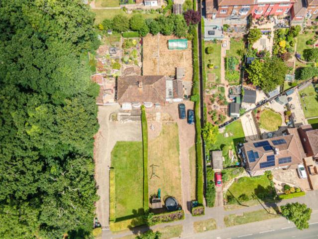 3 bedroom semi detached house for sale in Portway, Sea Mills, Bristol, BS9