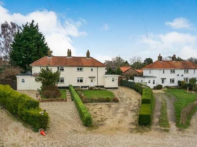 3 Bedroom Semi detached House For Sale In Poringland