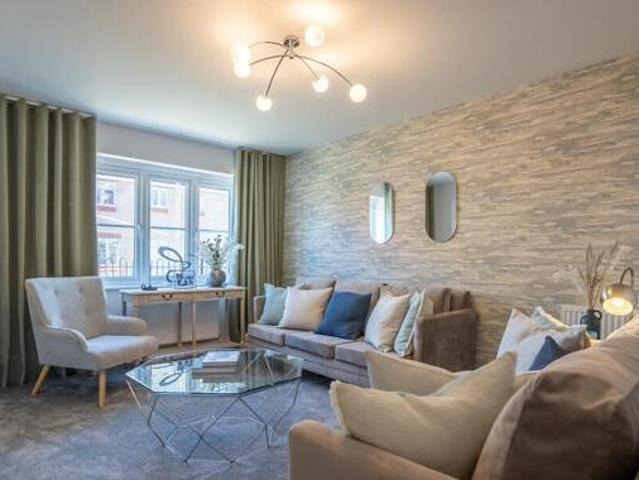 3 Bedroom Semi detached House For Sale In Postwick