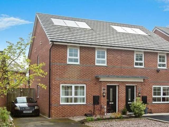 3 Bedroom Semi detached House For Sale In Preston, Lancashire