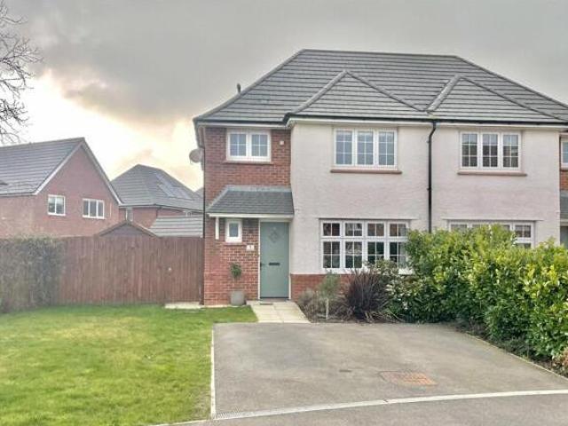 3 Bedroom Semi detached House For Sale In Preston, Lancashire